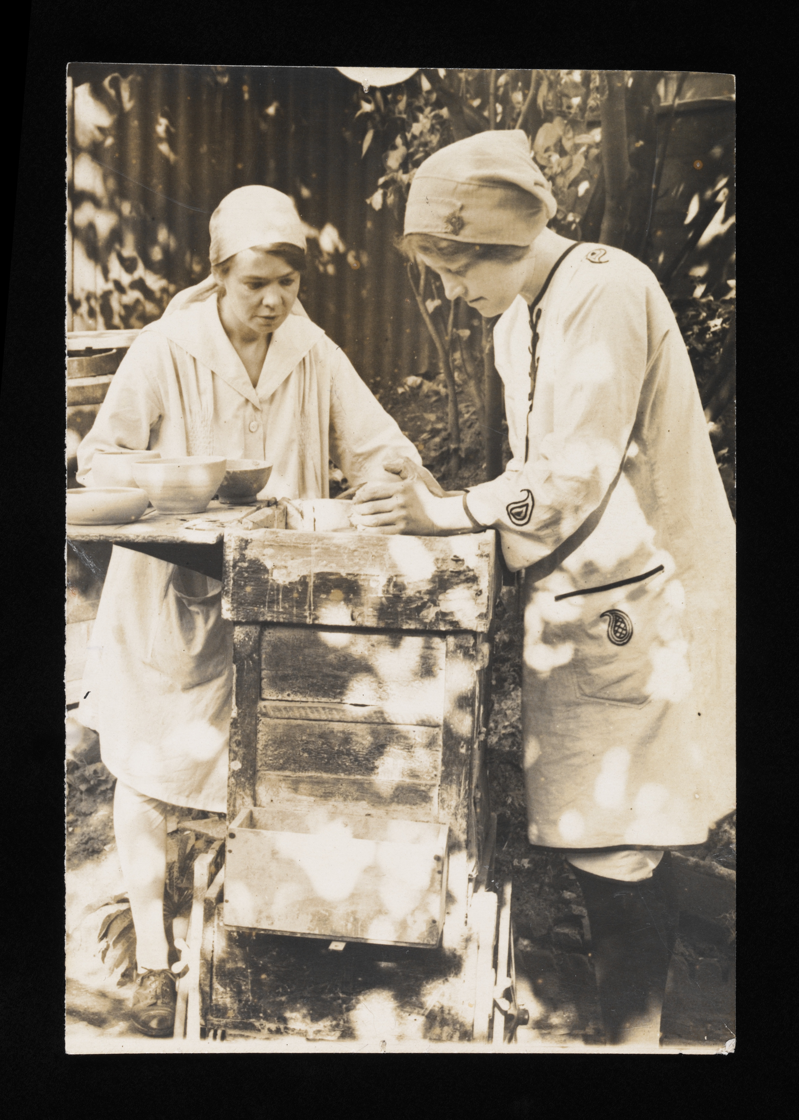 Memoir Dorothy Watson founder of The Bridge Pottery 1921-1961 ...